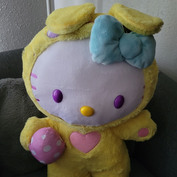 CVS | Other | Hello Kitty Easter Greeter | Poshmark